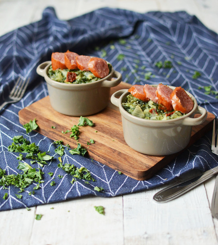 Boerenkoolstamppot met zongedroogde tomaatjes en ui
